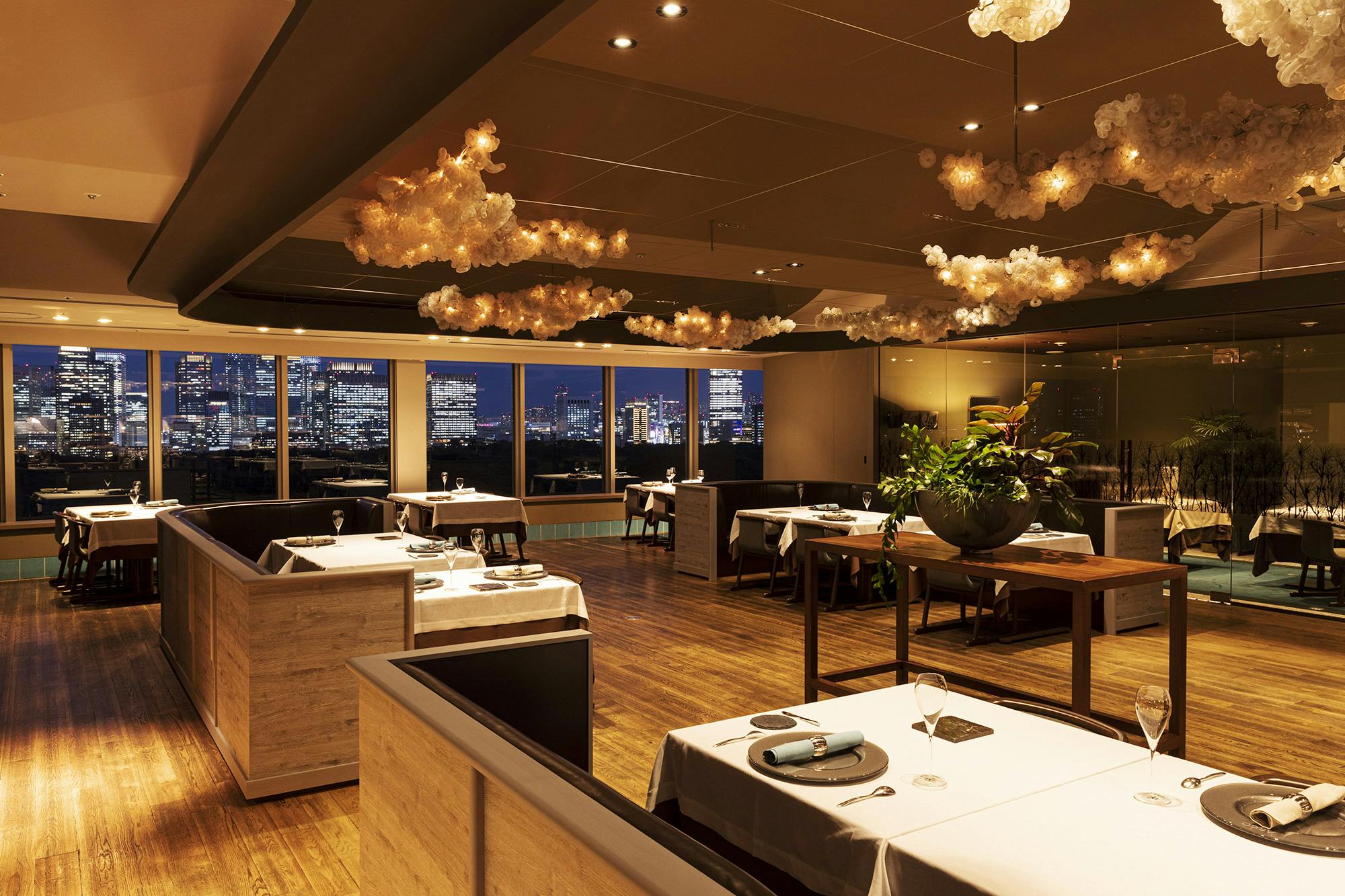 Bar ͂ Restaurant̗\͈x.com Xg